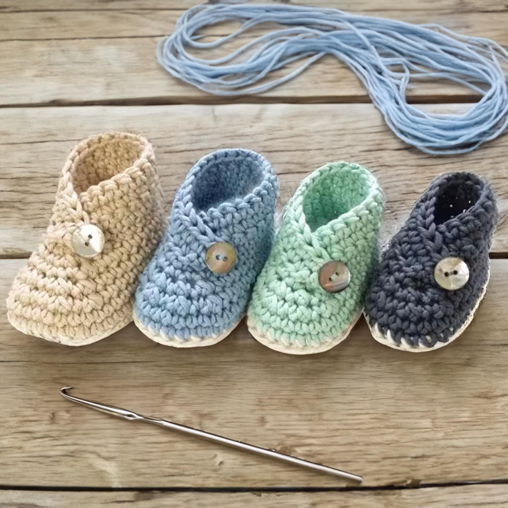 Classic Button Booties – MON CROCHET