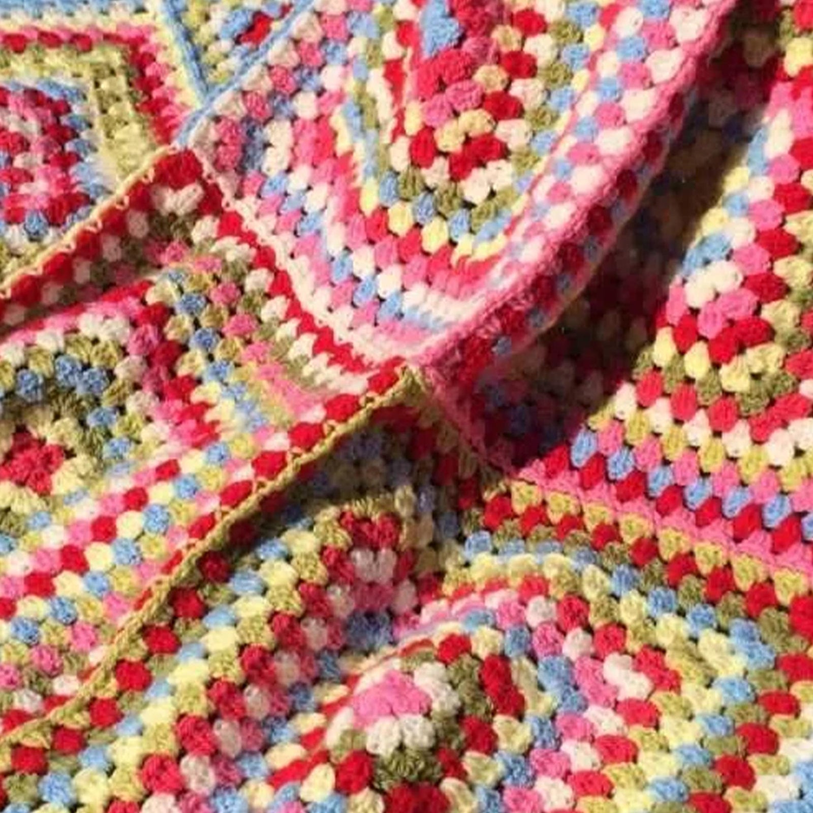 Colorful Big Granny Square Blanket – MON CROCHET